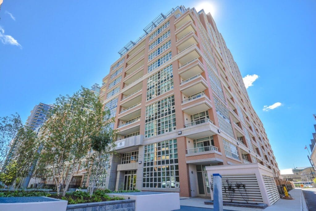 Adam Mackenzie - Sidorova Inwood Team