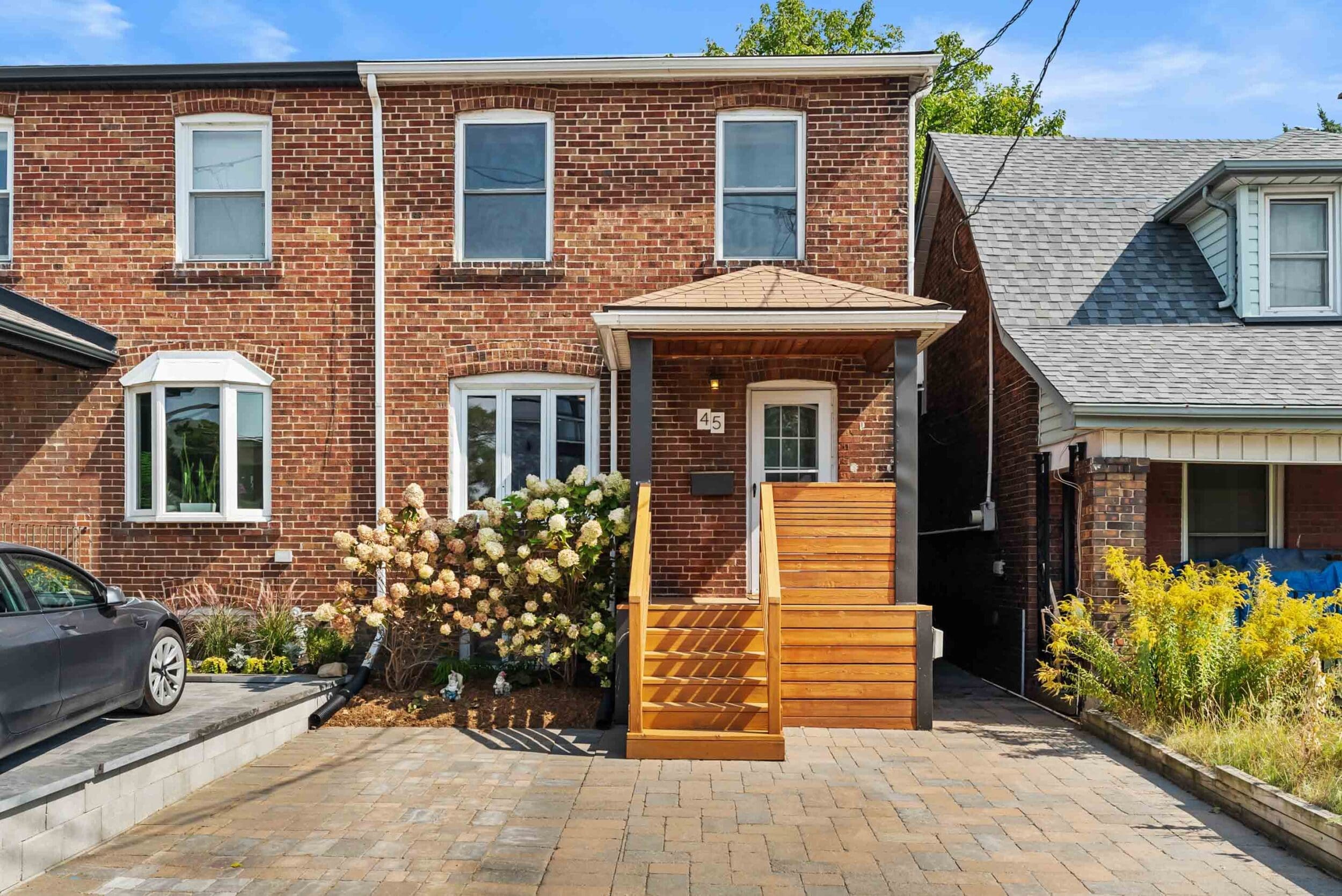 45 Stephen Drive | Listed by Sidorova Inwood Real Estate Team