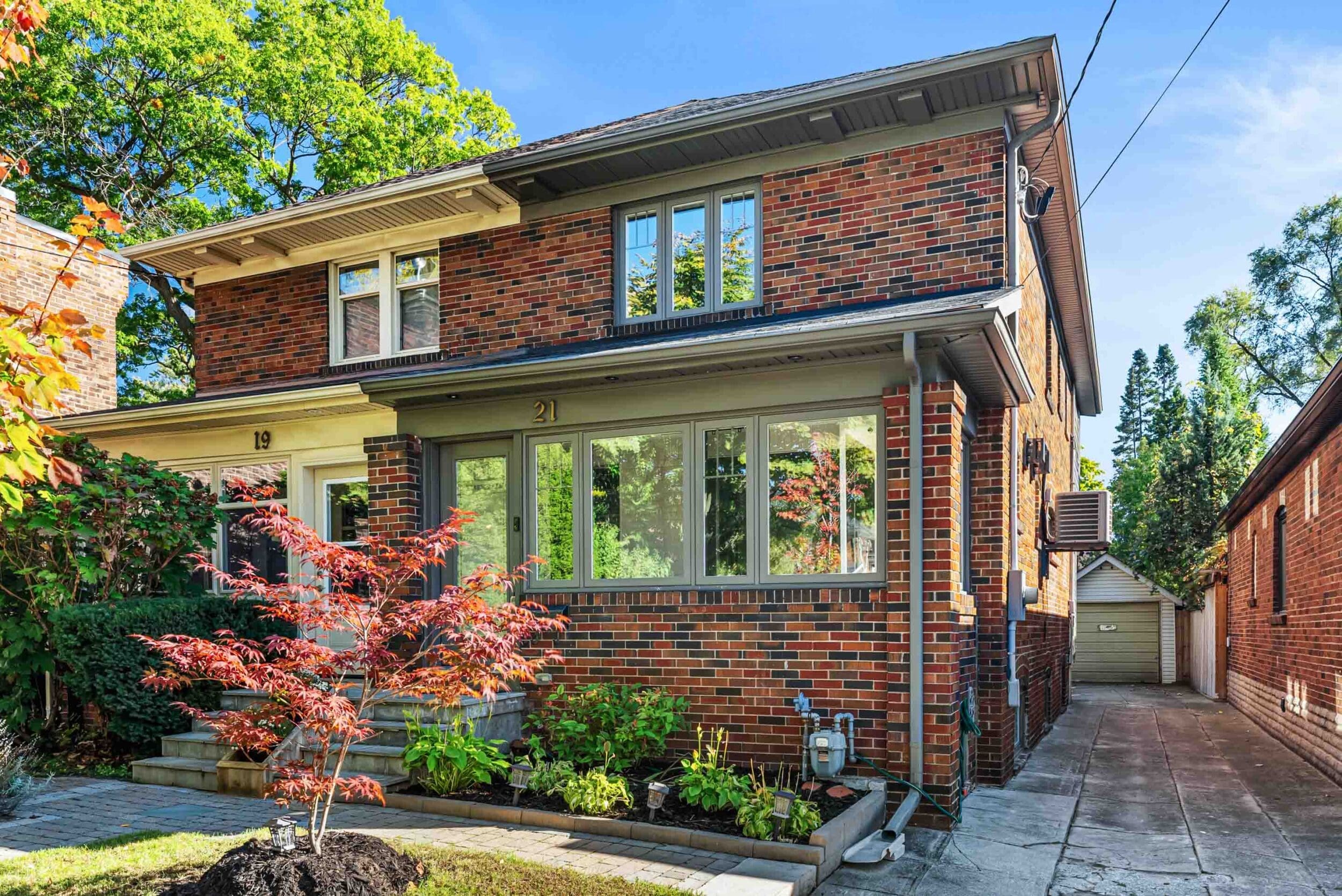 21 Hanley Street | Listed by Sidorova Inwood Real Estate Team